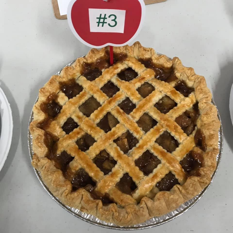 Applesauce Pie Recipe - The Christmas Shoppe