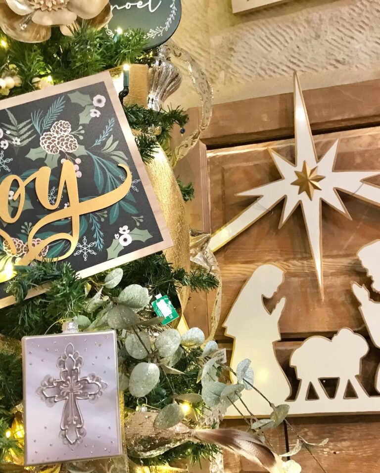 2022 Celtic Christmas Tree - The Christmas Shoppe