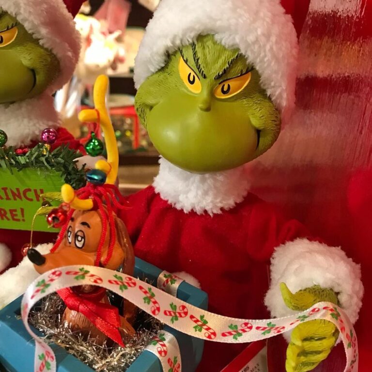 S'more Traditions: For the Birds - The Christmas Shoppe