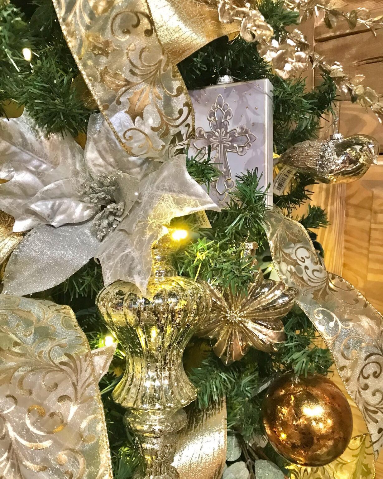 2022 Celtic Christmas Tree - The Christmas Shoppe